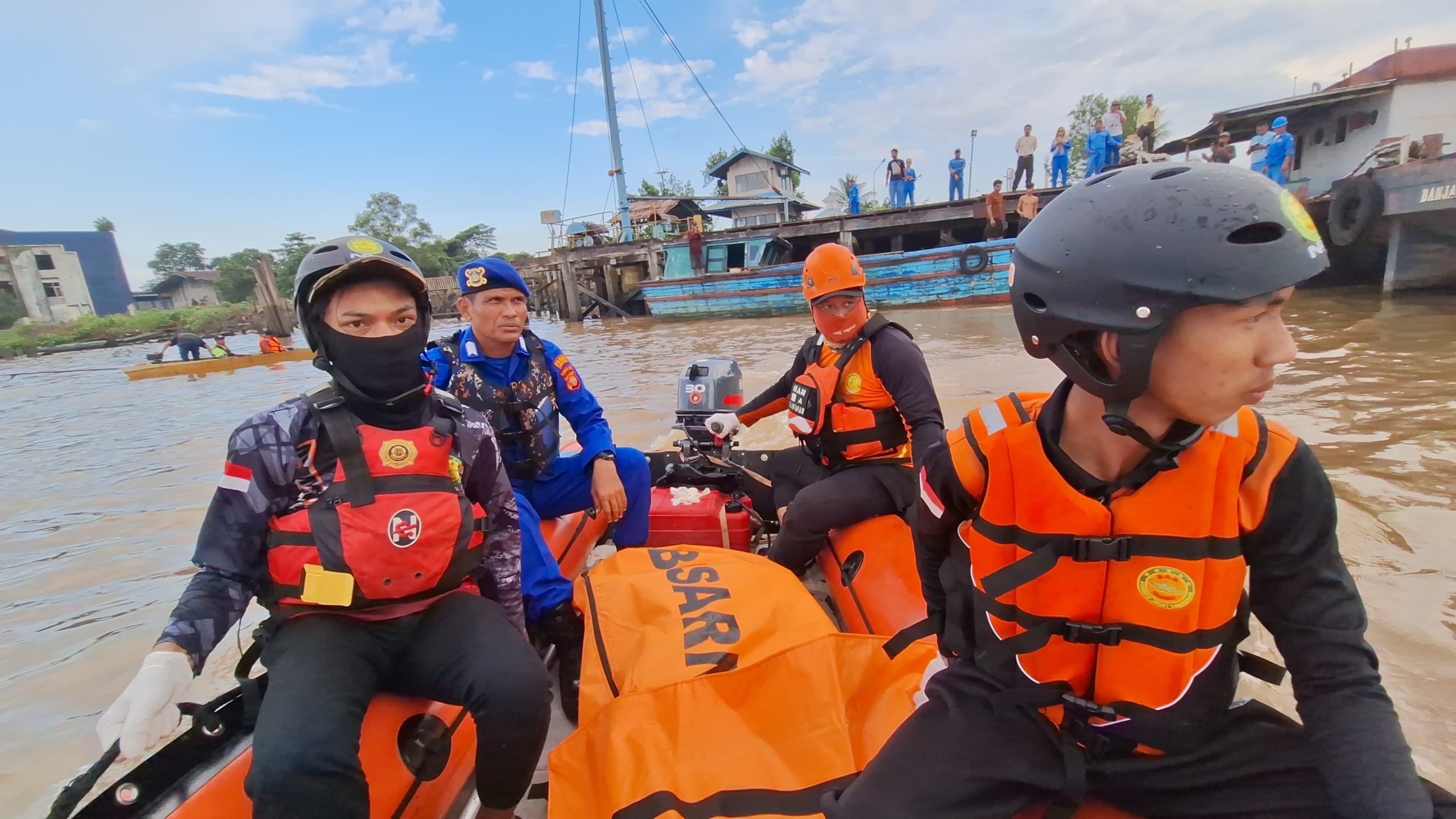 Bocah 6 Tahun Hilang di Parit Besar Simpang Pasir Ditemukan Meninggal ...