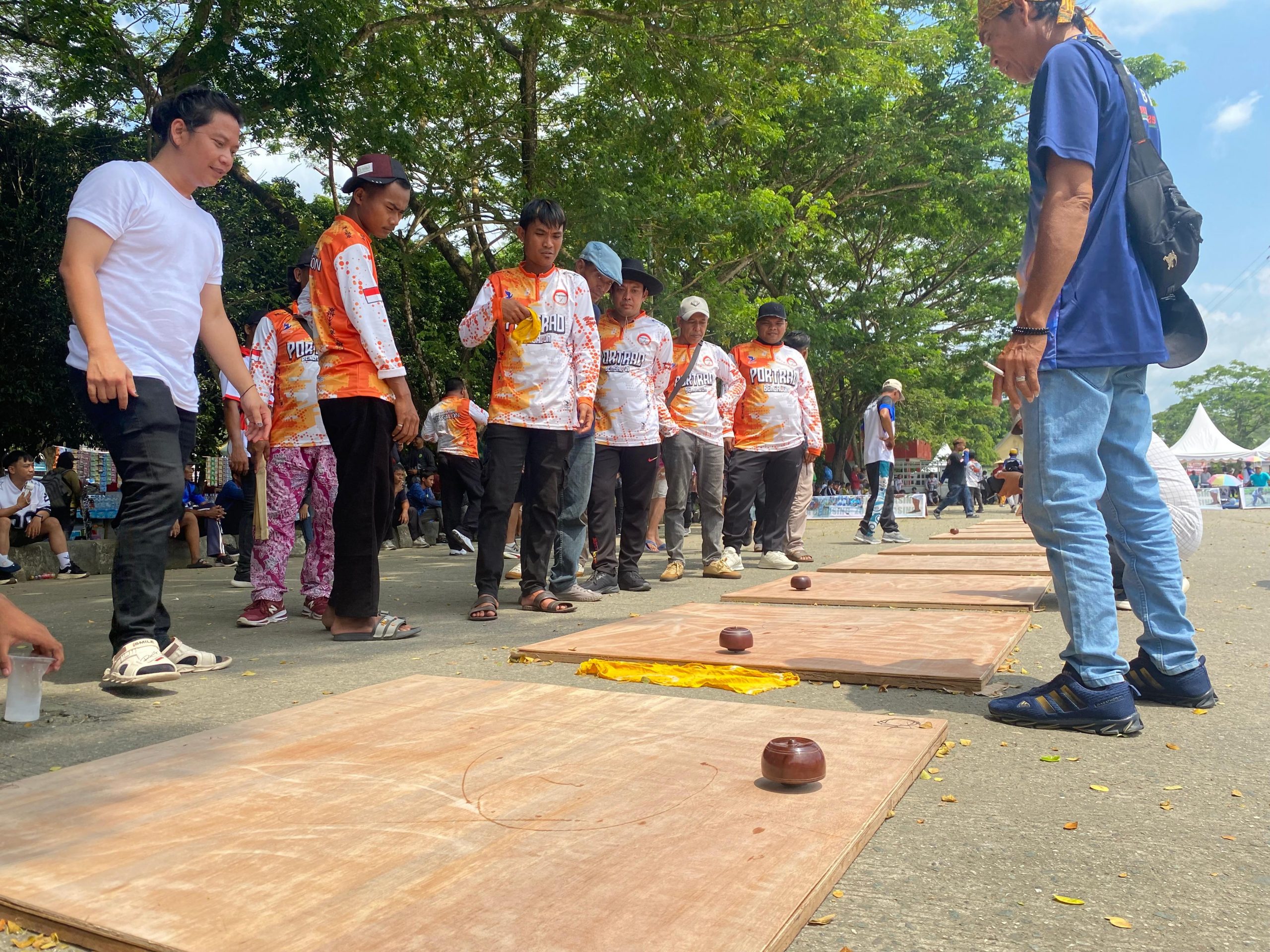 Lomba Gasing Erau 2025 Gaet 193 Peserta, Meski Hadiah Turun Antusias ...